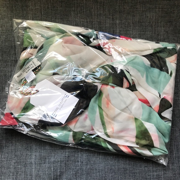 Subtle Luxury | Swim | Subtle Luxury Pool To Party Pareo | Poshmark